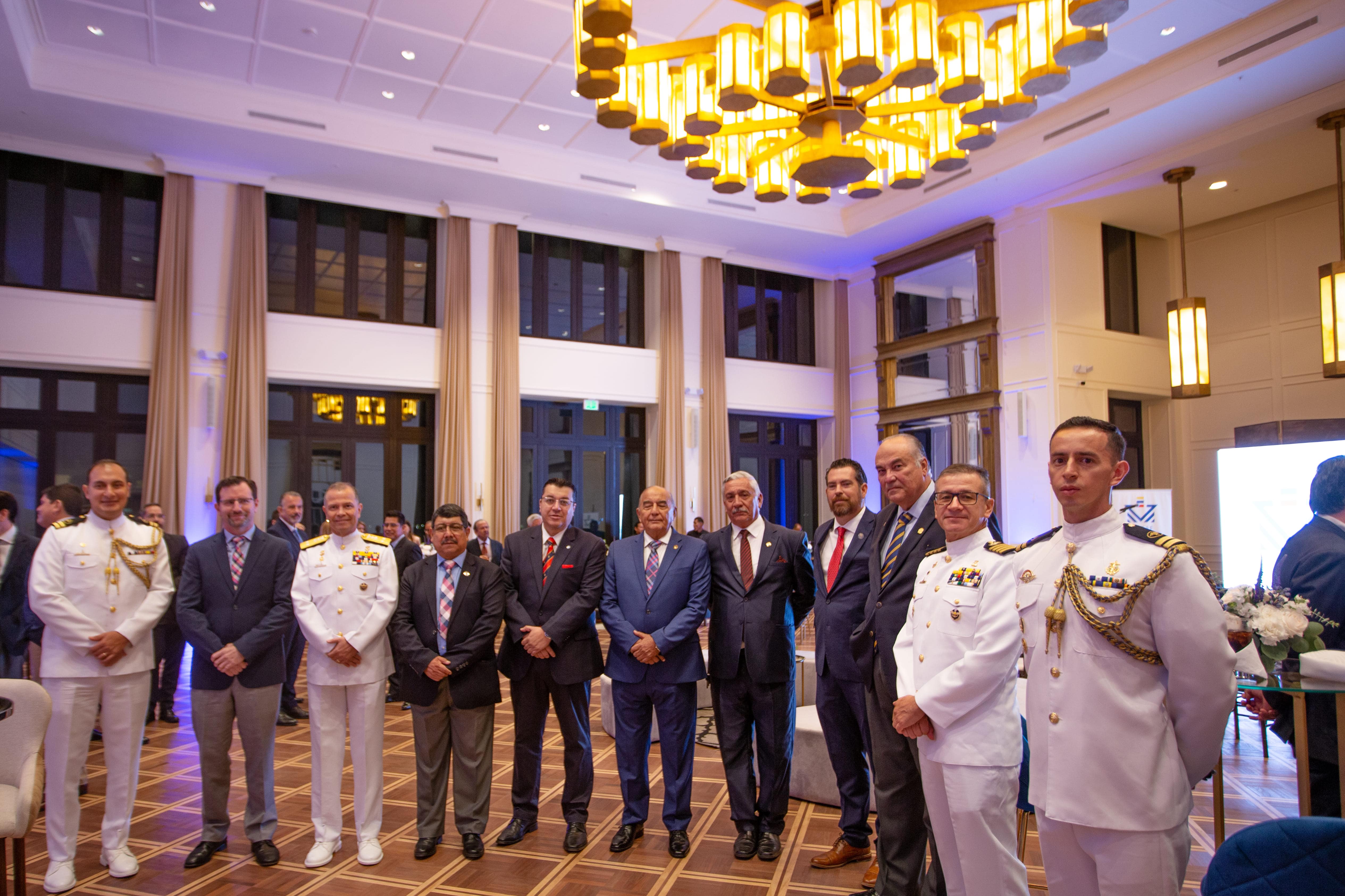 CAMAE celebró sus 40 años al servicio del sector marítimo-portuario del Ecuador | Cámara ...