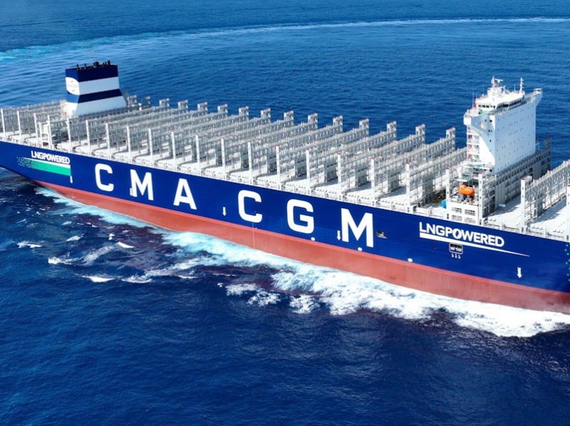 CMA CGM recibe portacontenedores de 8.048 TEUs propulsado por GNL | Camae